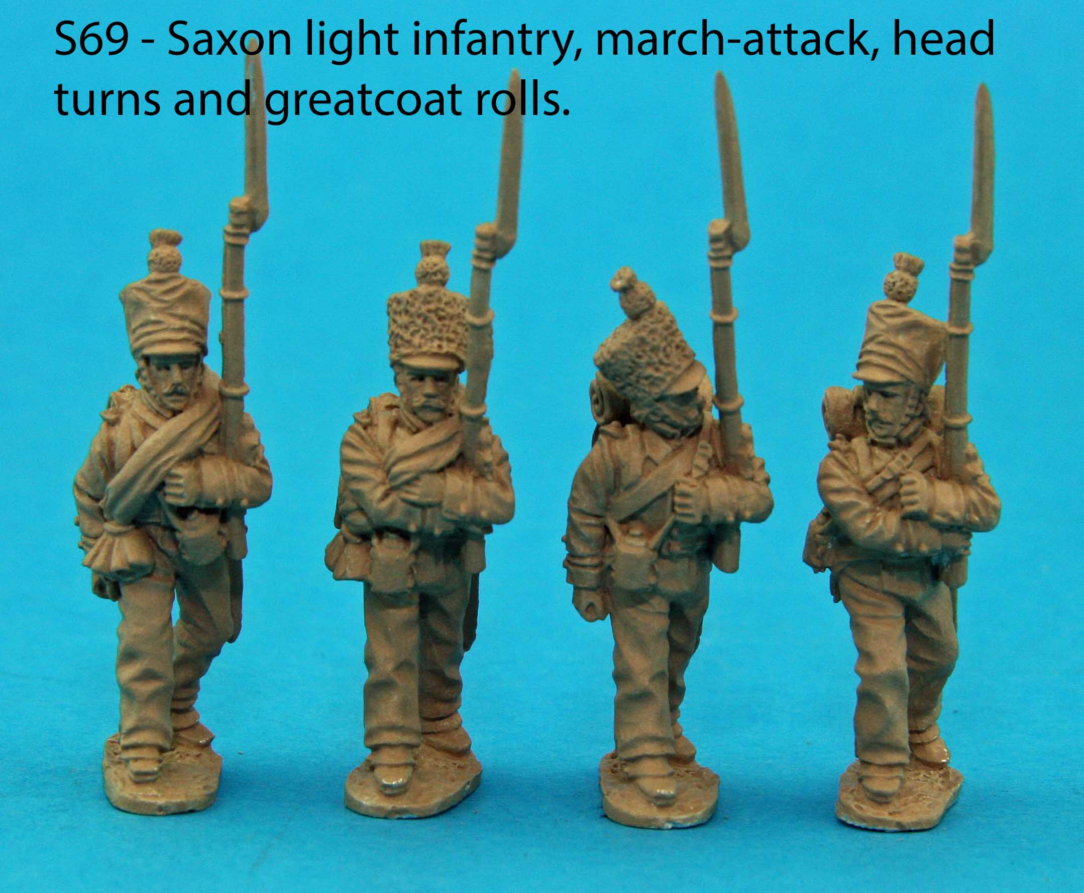 S69 - Saxon light infantry head turns and greatcoat rolls.